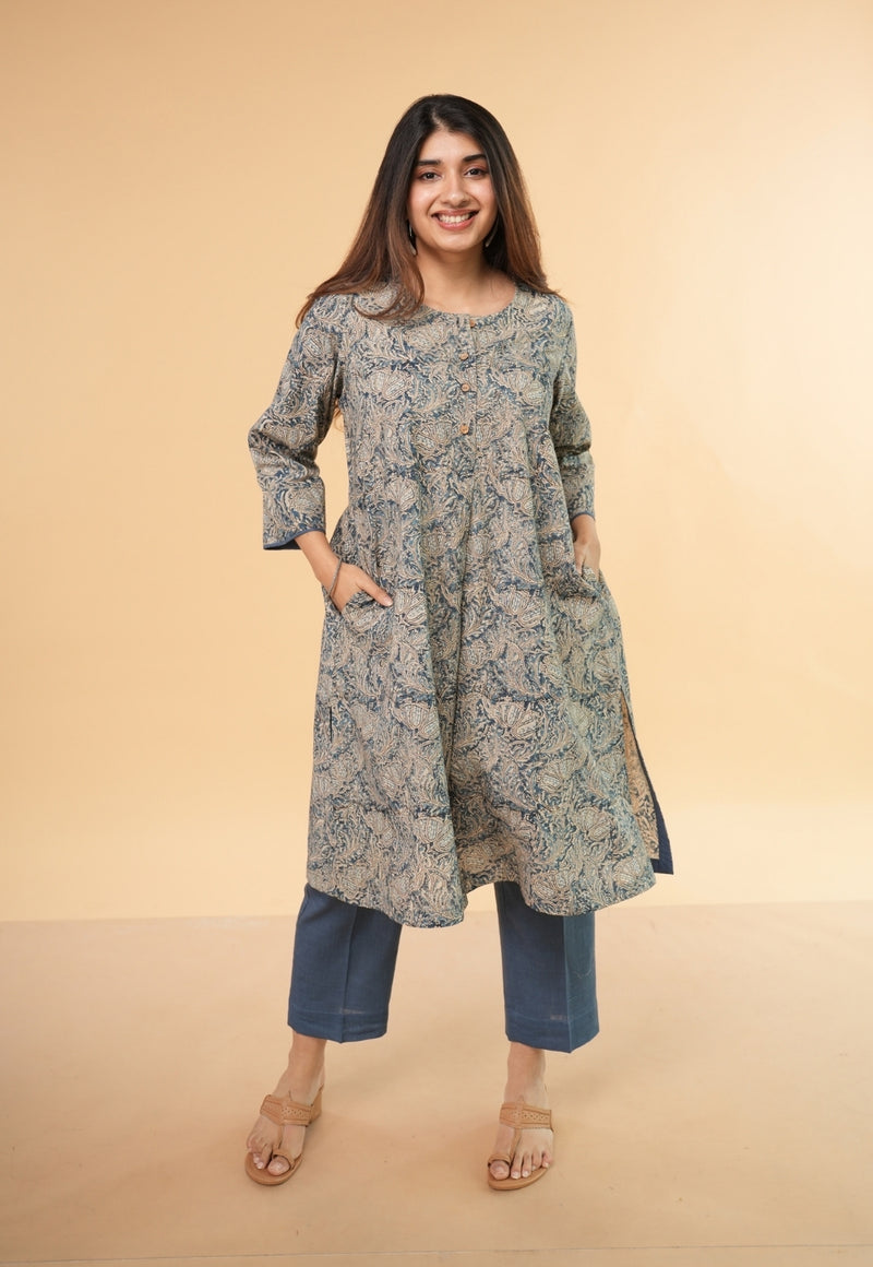 Daniya Blue Kalamkari Cotton Straight Kurta – THE INDIAN ETHNIC CO.