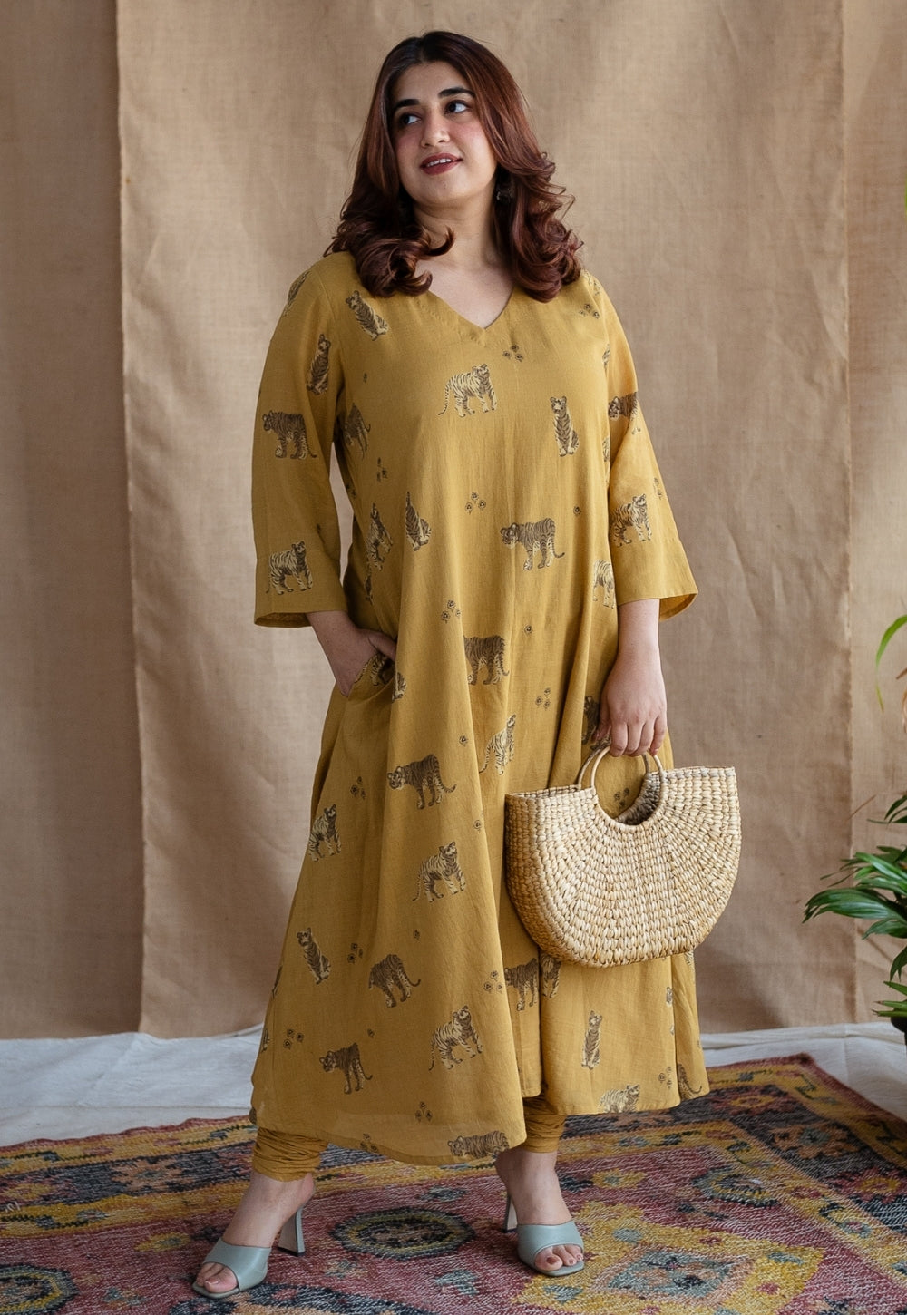 INDIAN ETHNIC WOMEN'S Kanha Bagh MulMul Cotton Kurta – THE INDIAN ...