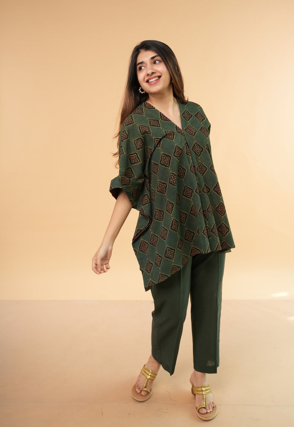 Marya Green Dabu Slub Cotton Kaftan Short Top – THE INDIAN ETHNIC CO.