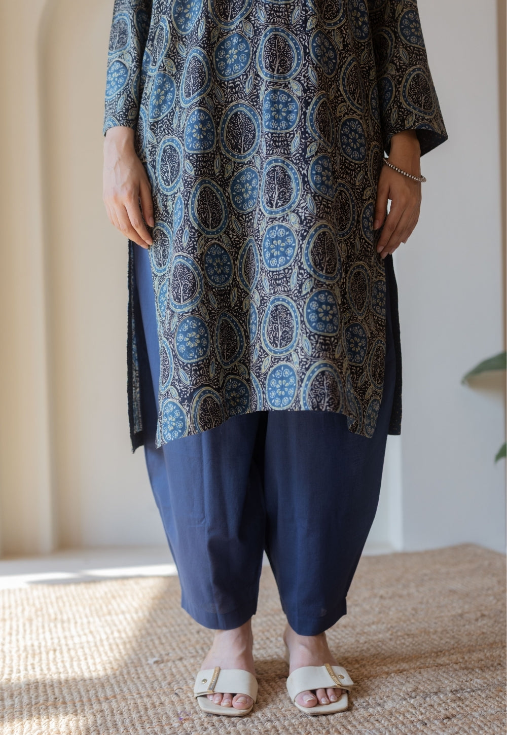 Tarin Blue Solid Slub Cotton Afghan Pant – THE INDIAN ETHNIC CO.