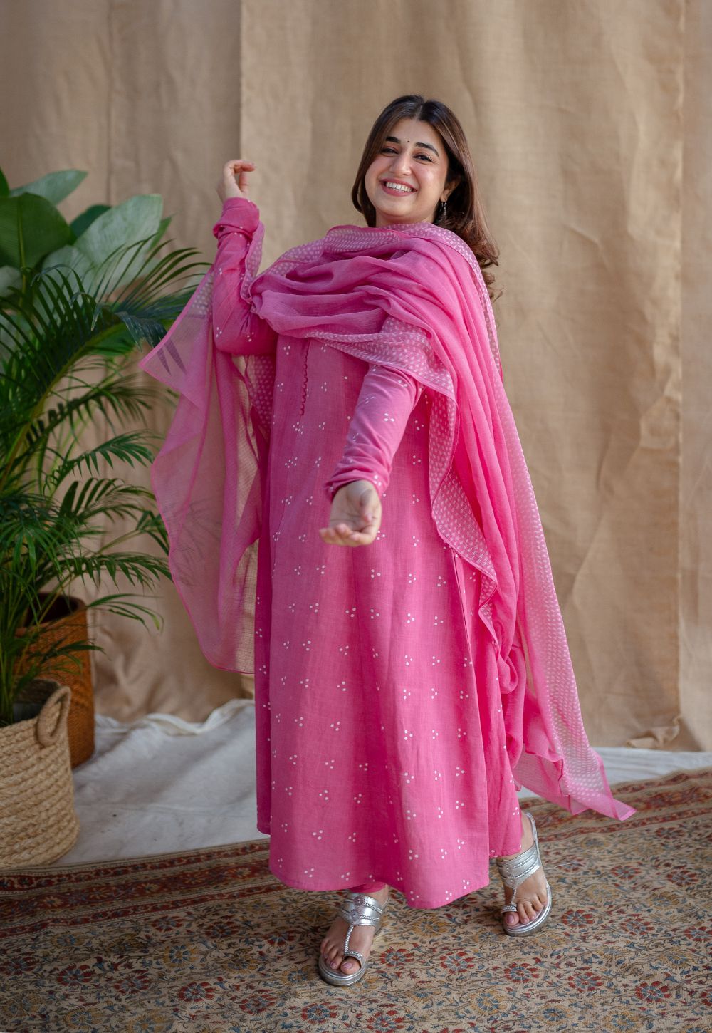 INDIAN ETHNIC WOMEN'S Akrita Dabu Slub Cotton Kali Kurta – THE INDIAN ...