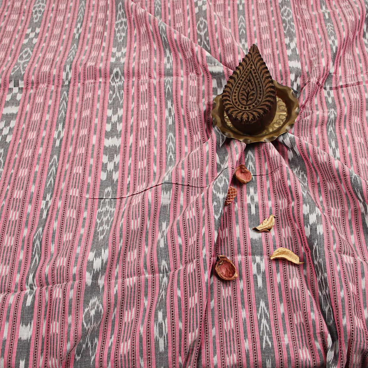 Pink Border Ikkat Cotton Fabric – THE INDIAN ETHNIC CO.