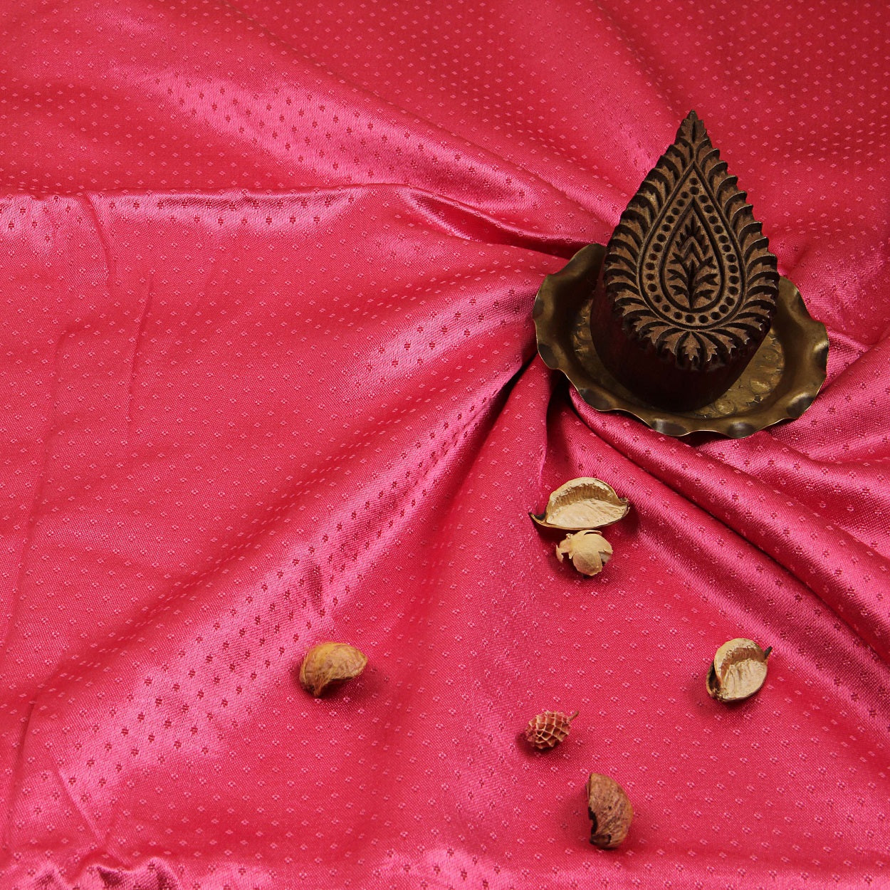 Mashru Satin Silk Fabric – THE INDIAN ETHNIC CO.